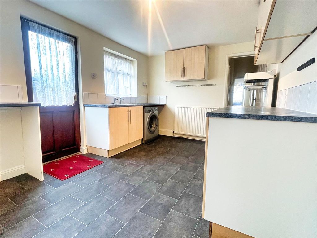 1 bed property for sale in Gilbey Road, Grimsby DN31 - Zoopla