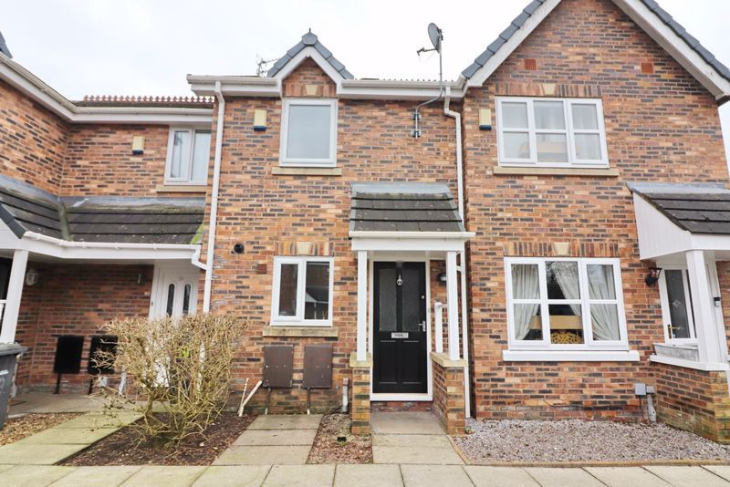 2 Bed Mews House For Sale In Meremanor Worsley Manchester M28 £