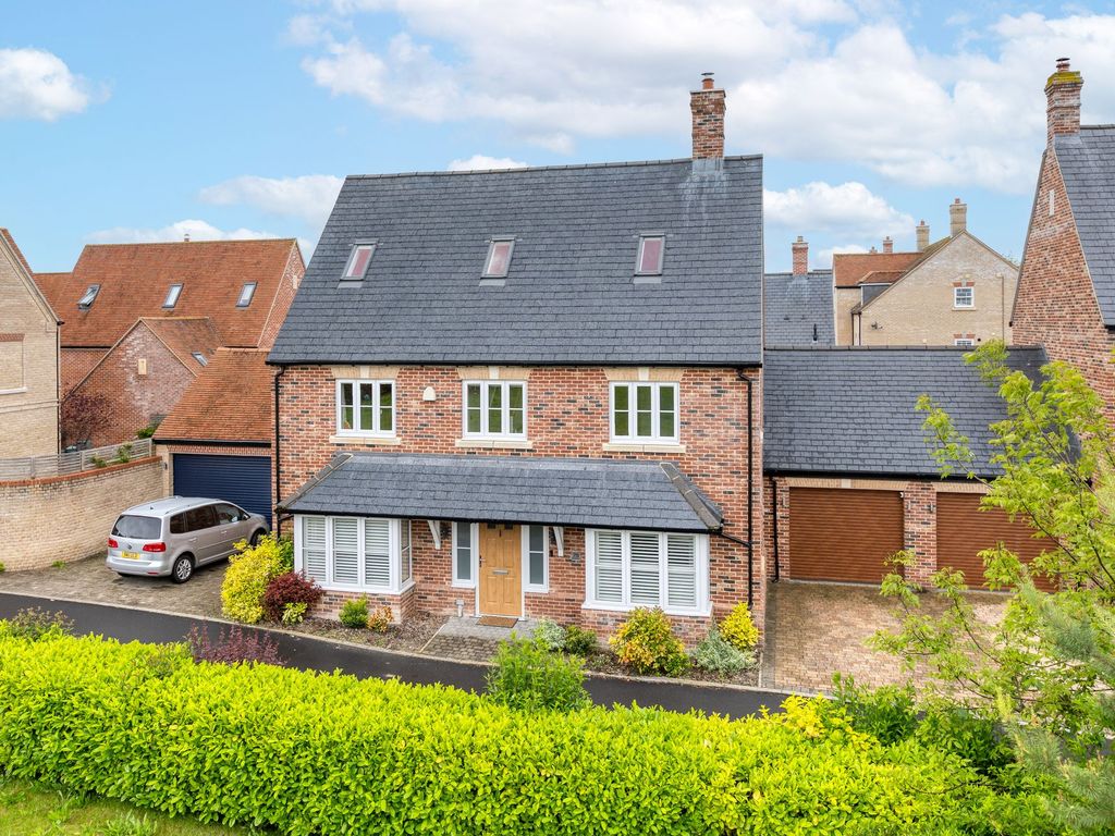 6 bed detached house for sale in Victoria Way, Melbourn SG8, £900,000 ...