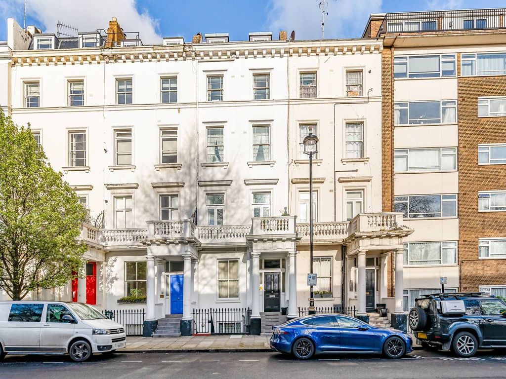 1 bed flat to rent in Claverton Street, Pimlico, London SW1V, £2,275 ...