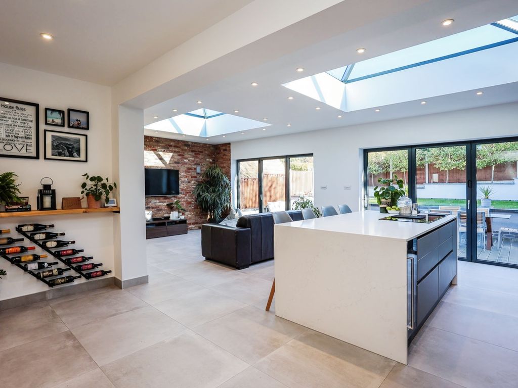 4 bed detached house for sale in Greythorn Drive, West Bridgford, Nottingham NG2 - Zoopla