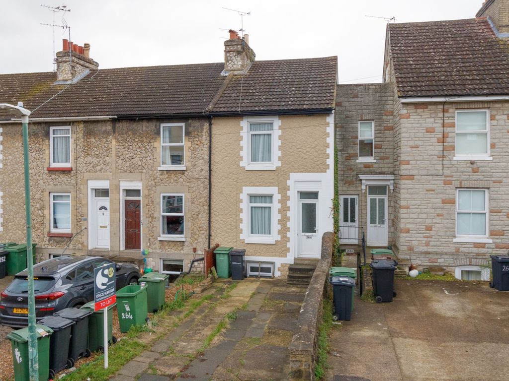 2 bed terraced house to rent in Upper Fant Road, Maidstone ME16, £1,250 ...