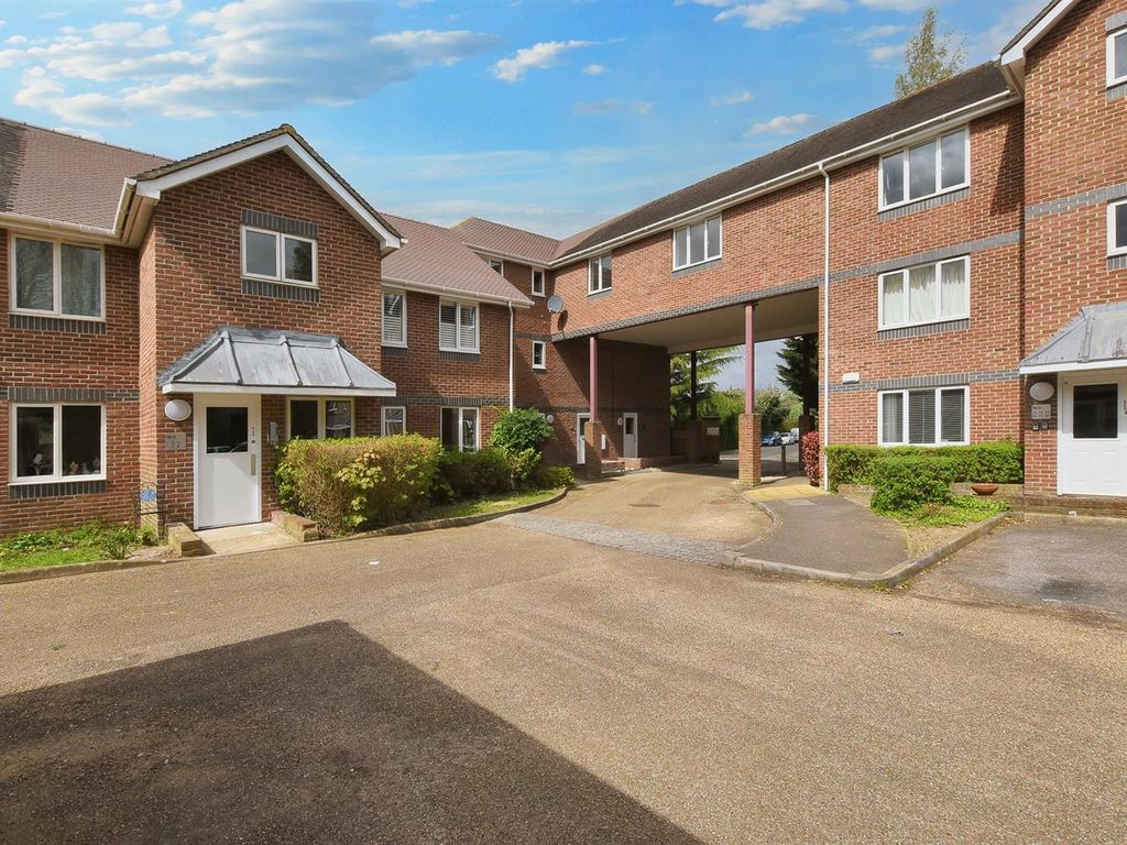 2 bed flat for sale in Stoneacre Court, Enterprise Road, Maidstone ME15 ...