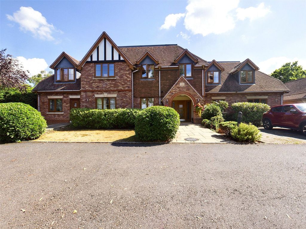 2 bed flat to rent in Church Road, Earley, Reading RG6 - Zoopla