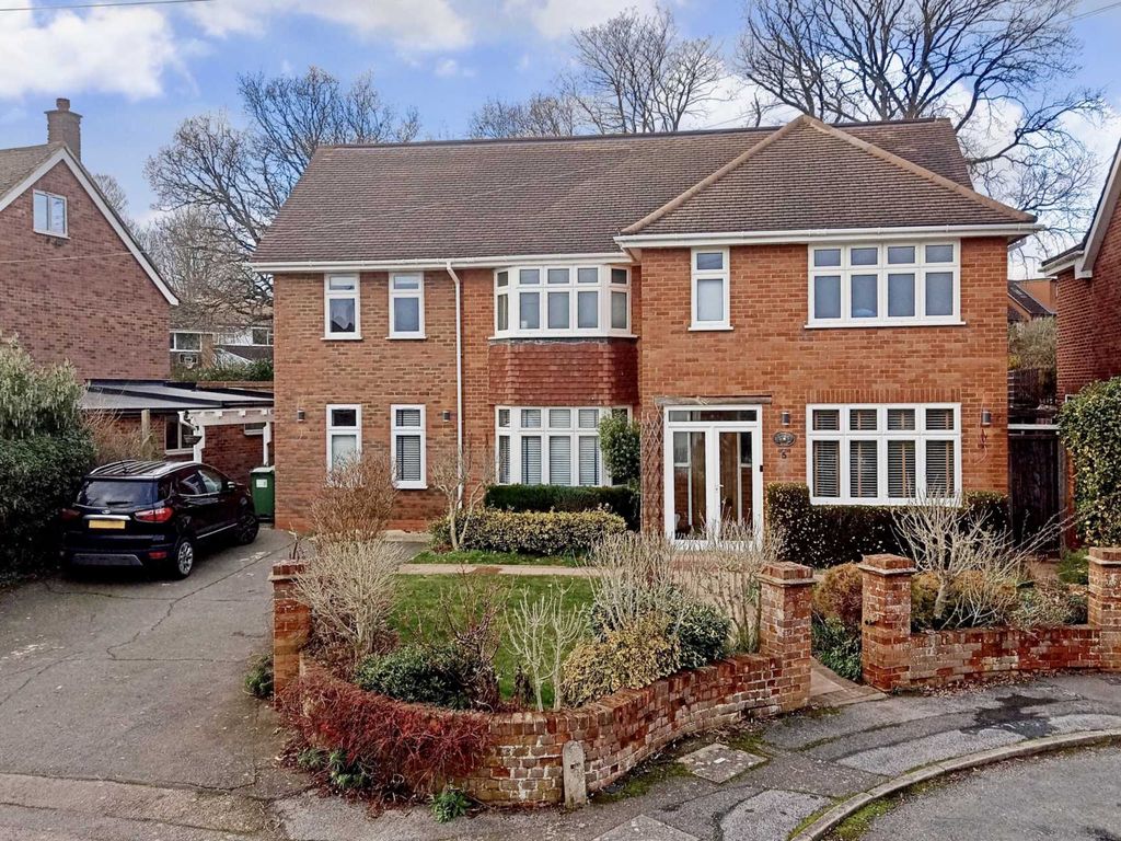5 bed detached house for sale in Nettlecroft, Boxmoor HP1, £1,150,000 ...