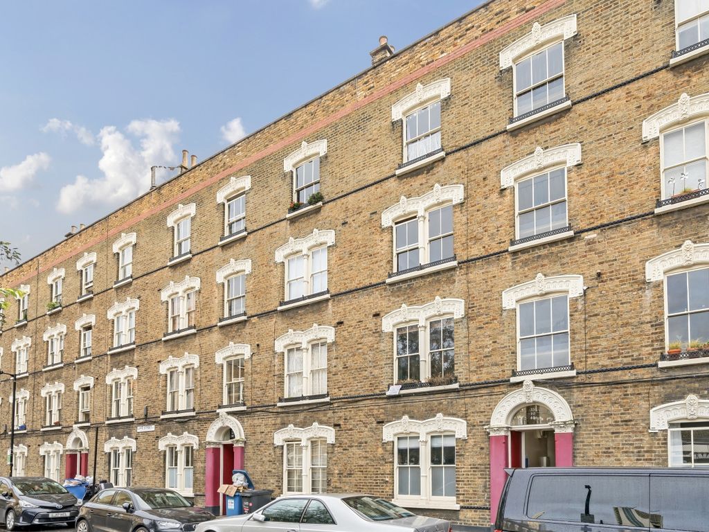 1 bed flat for sale in Peacock Yard, Iliffe Street, London SE17, £ ...