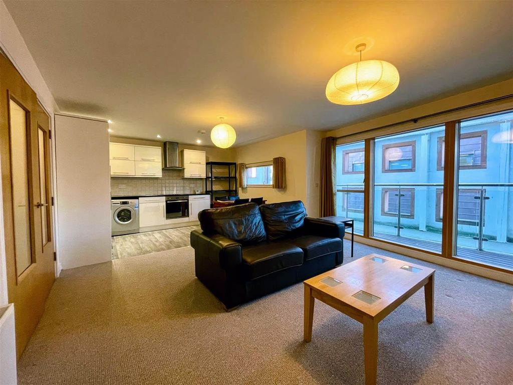 2 bed flat for sale in Knight Street, Liverpool L1, £165,000 - Zoopla