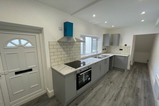 3 bed end terrace house to rent in King Street, Middlesbrough TS6, £890 ...