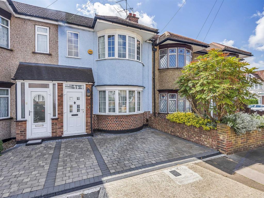 3 bed terraced house for sale in Bessingby Road, Ruislip Manor, Ruislip ...