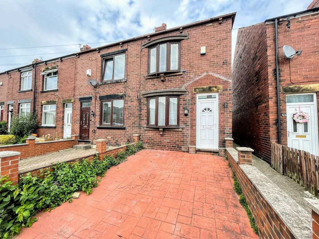 2 bed end terrace house for sale in Coronation Street, Barnsley, South ...