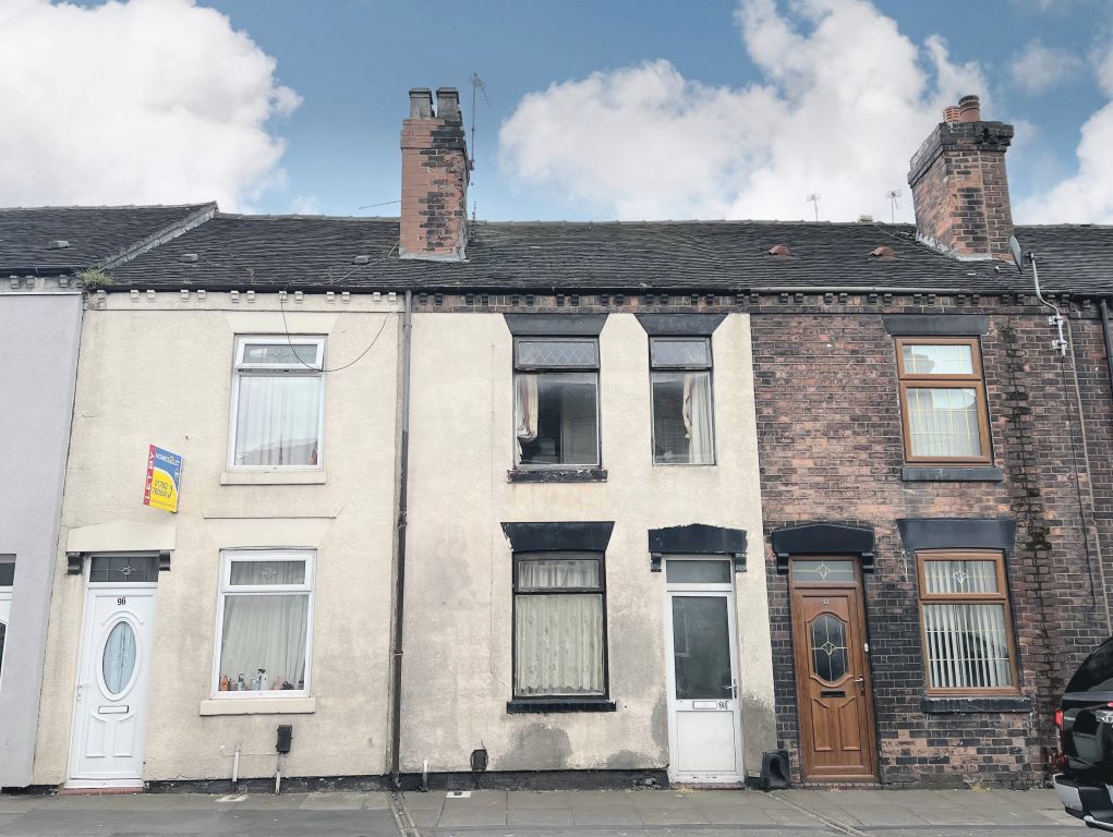 2 Bed Terraced House For Sale In 94 North Road Stoke On Trent St6 £
