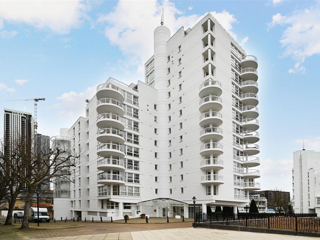 2 bed flat to rent in Pierhead Lock, 416 Manchester Road E14, £2,750 ...