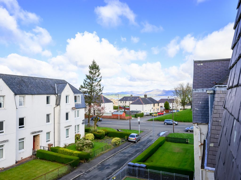 2 bed flat for sale in Lime Street, Greenock PA15, £60,000 - Zoopla