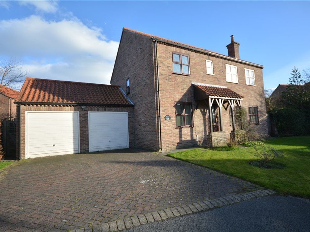 4 bed detached house to rent in Maypole Gardens, Cawood, Selby YO8, £ ...