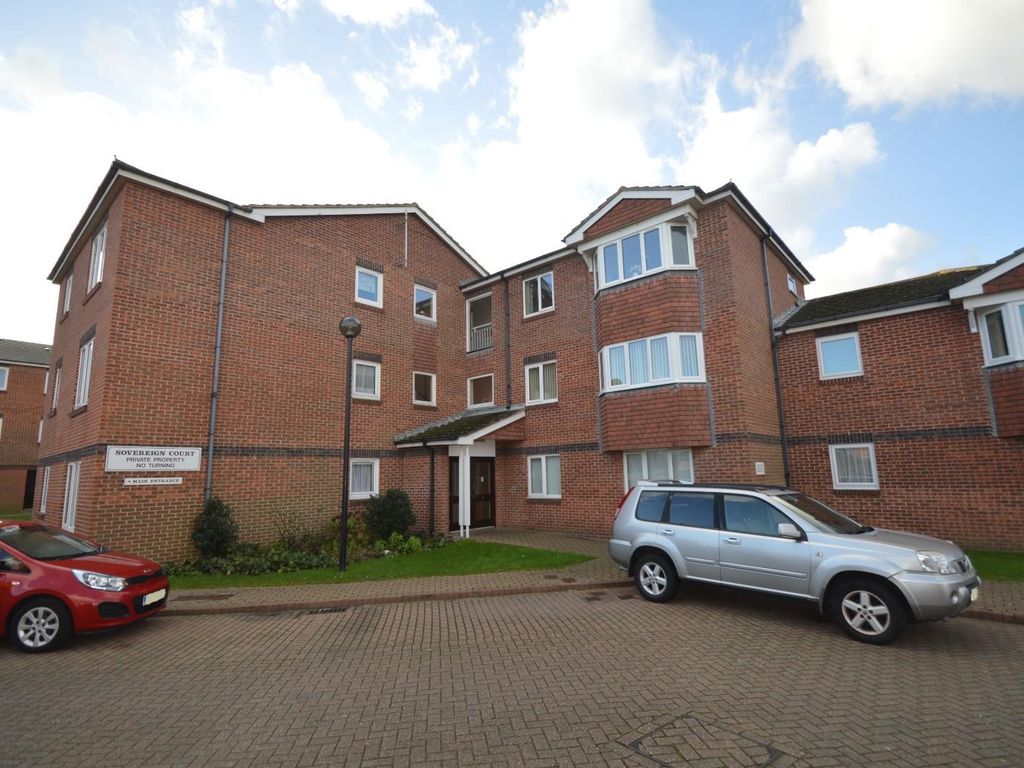1 bed flat for sale in Wannock Road, Eastbourne BN22, £90,000 - Zoopla