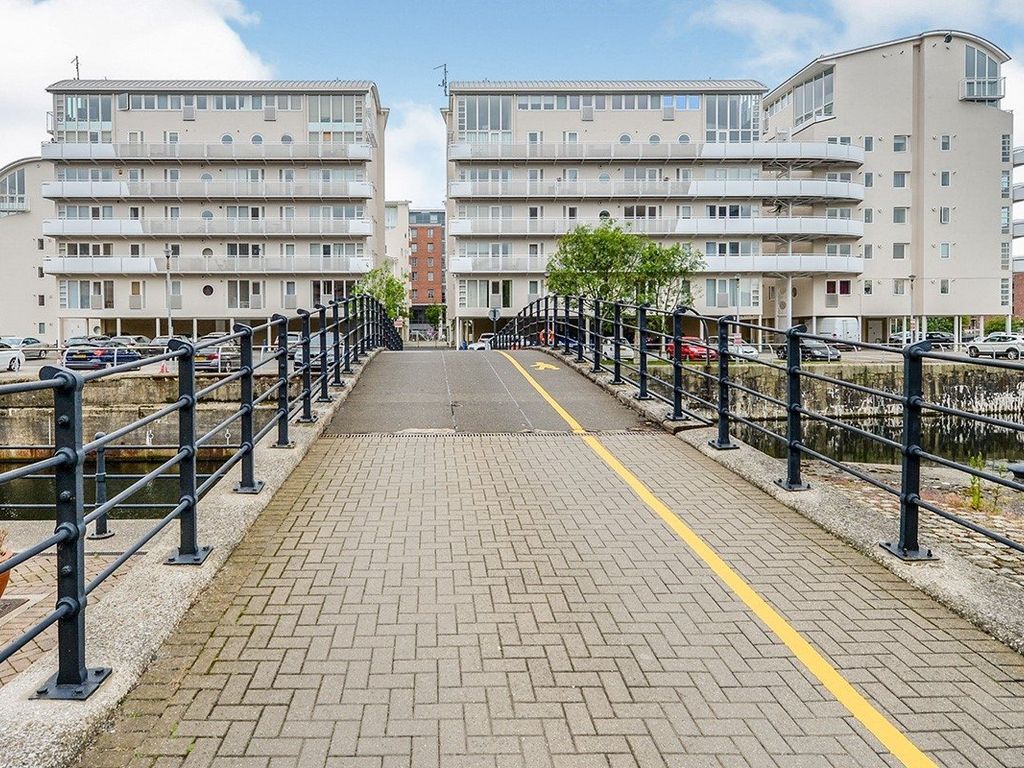 2 bed flat for sale in Royal Quay, Liverpool, Merseyside L3 - Zoopla