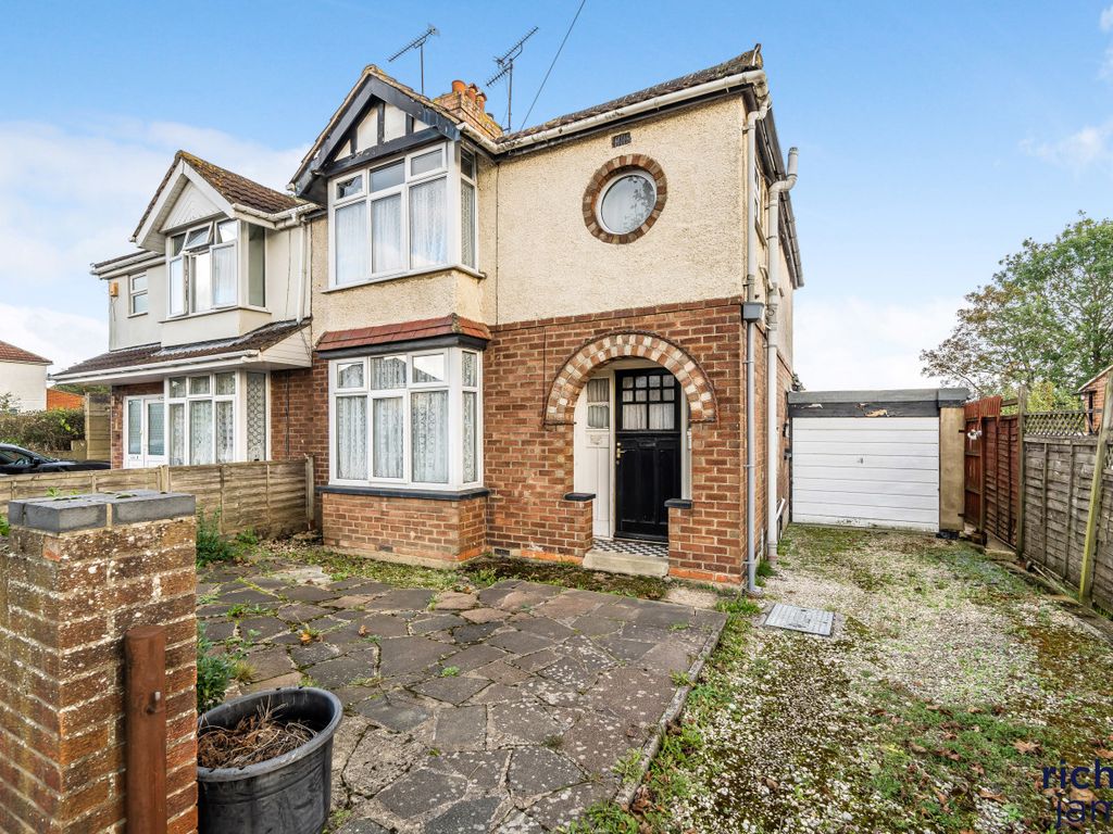 3 Bed Semi Detached House For Sale In Shrivenham Road Swindon