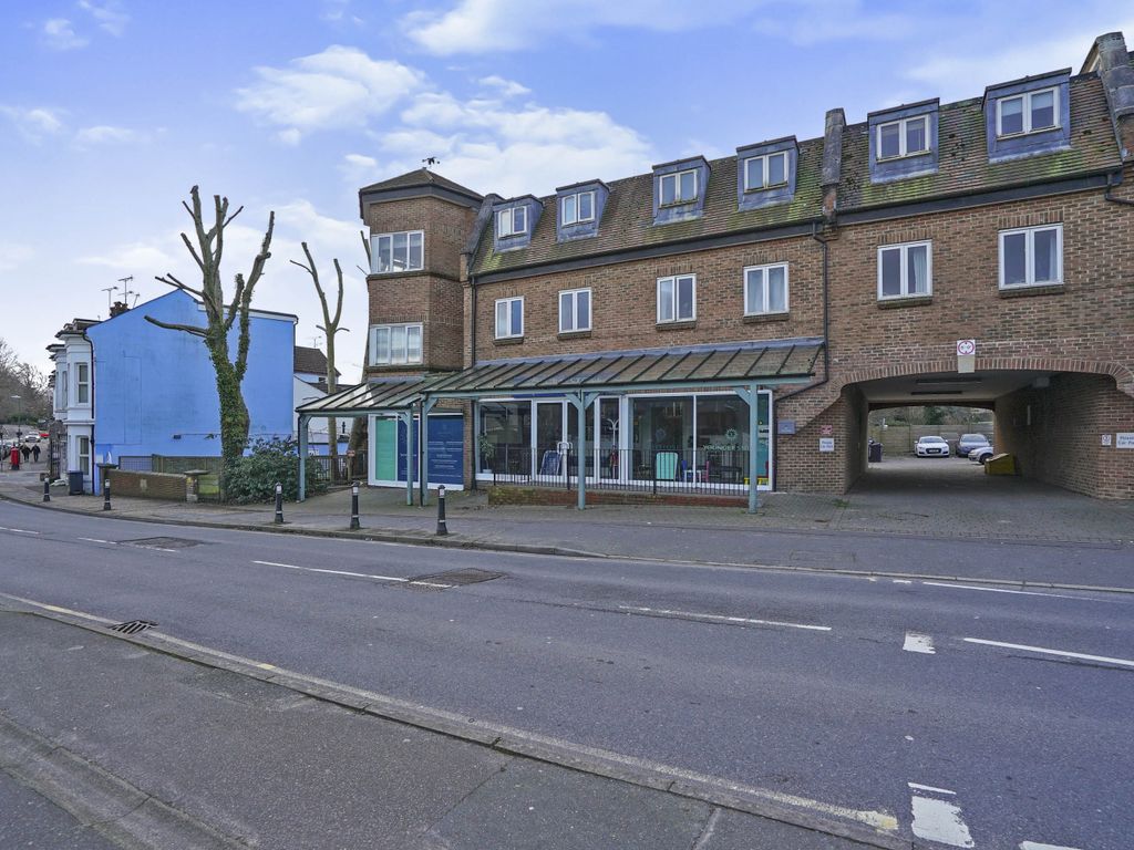 2 bed flat for sale in Keymer Road, Hassocks BN6 - Zoopla