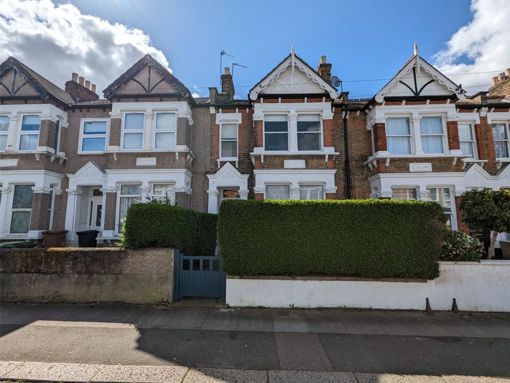 5 bed terraced house for sale in Ringstead Road, London SE6 - Zoopla
