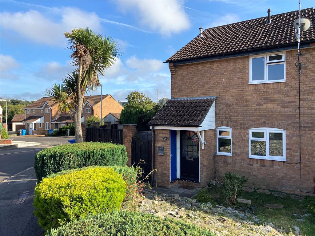 1 Bed End Terrace House For Sale In Southbrook Close Canford Heath