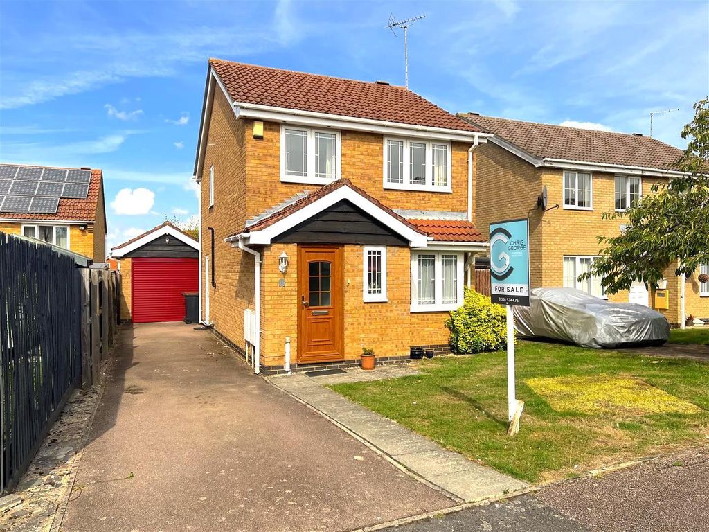 3 bed detached house for sale in Fletcher Gardens, Thrapston, Kettering ...