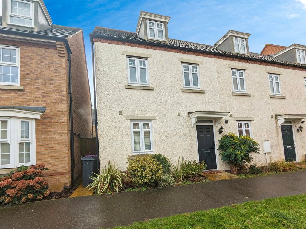3 Bed Detached House To Rent In Severus Crescent North Hykeham