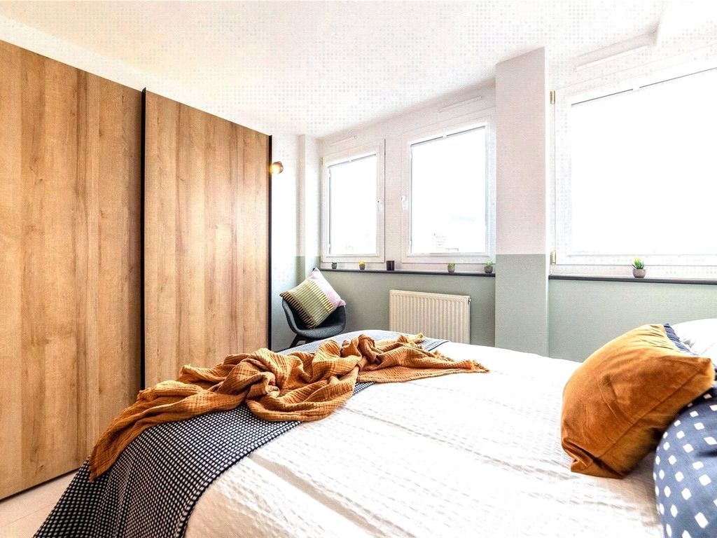 Studio to rent in Uncle Stockwell, 60 Courland Grove, London SW8 - Zoopla