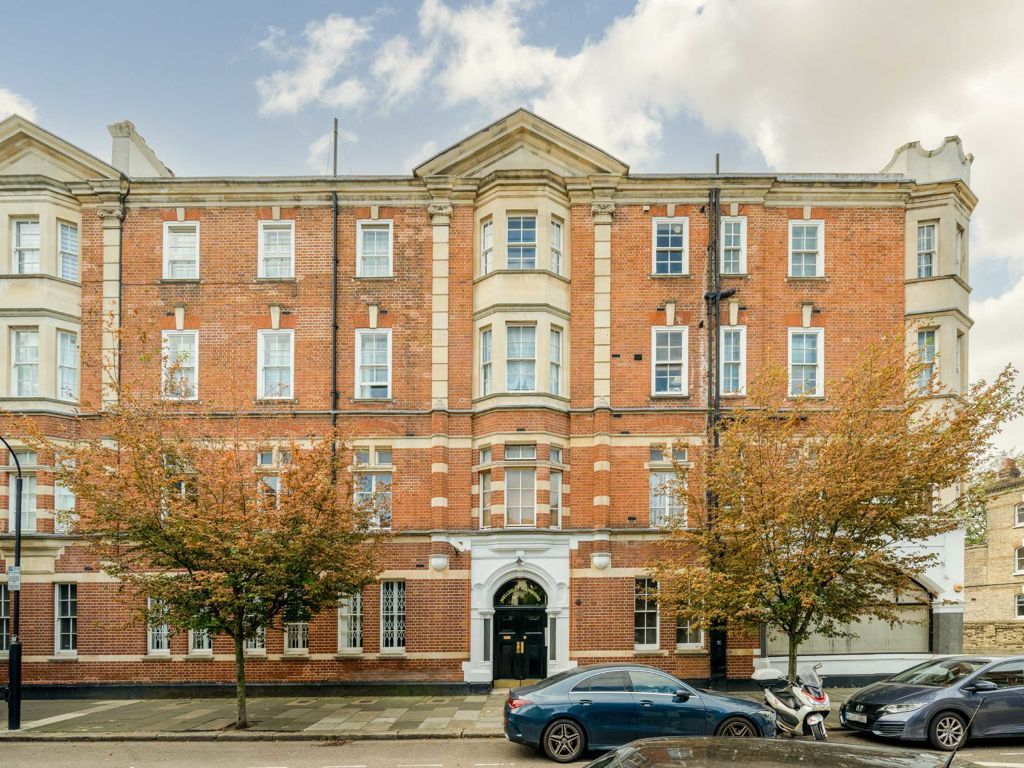 1 bed flat for sale in Edith Villas, London W14, £450,000 - Zoopla