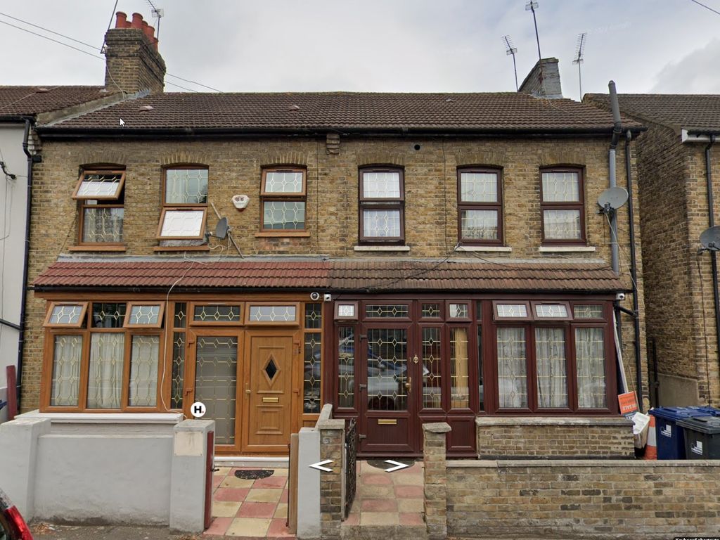 4 bed terraced house for sale in Marlow Road, Southall, Greater London ...