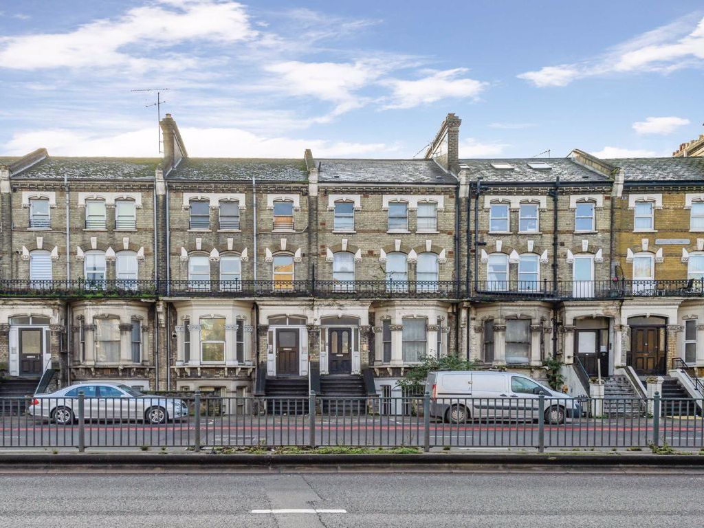 2 bed flat for sale in Talgarth Road, London W14 - Zoopla