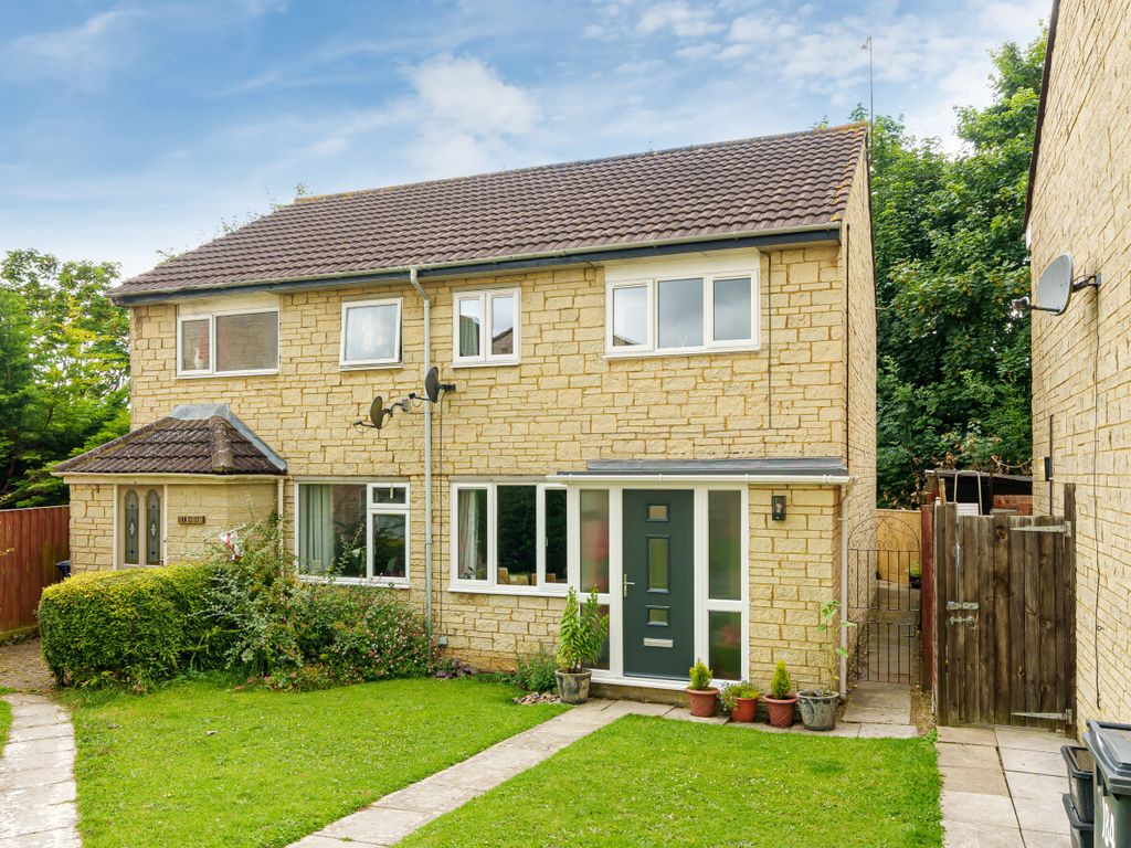 3 Bed Semi Detached House For Sale In Stratton Heights Cirencester