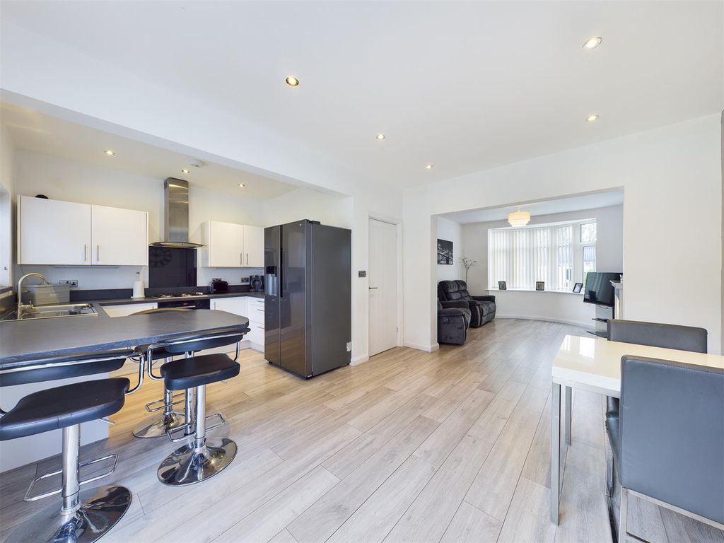 3 bed terraced house for sale in Willow Lane, Lancaster LA1 - Zoopla