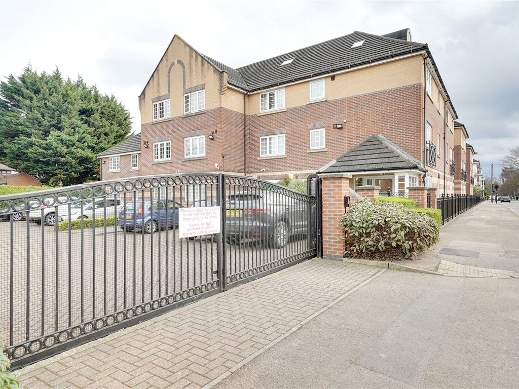 1 bed flat for sale in Cockfosters Road, Cockfosters, Barnet EN4 - Zoopla