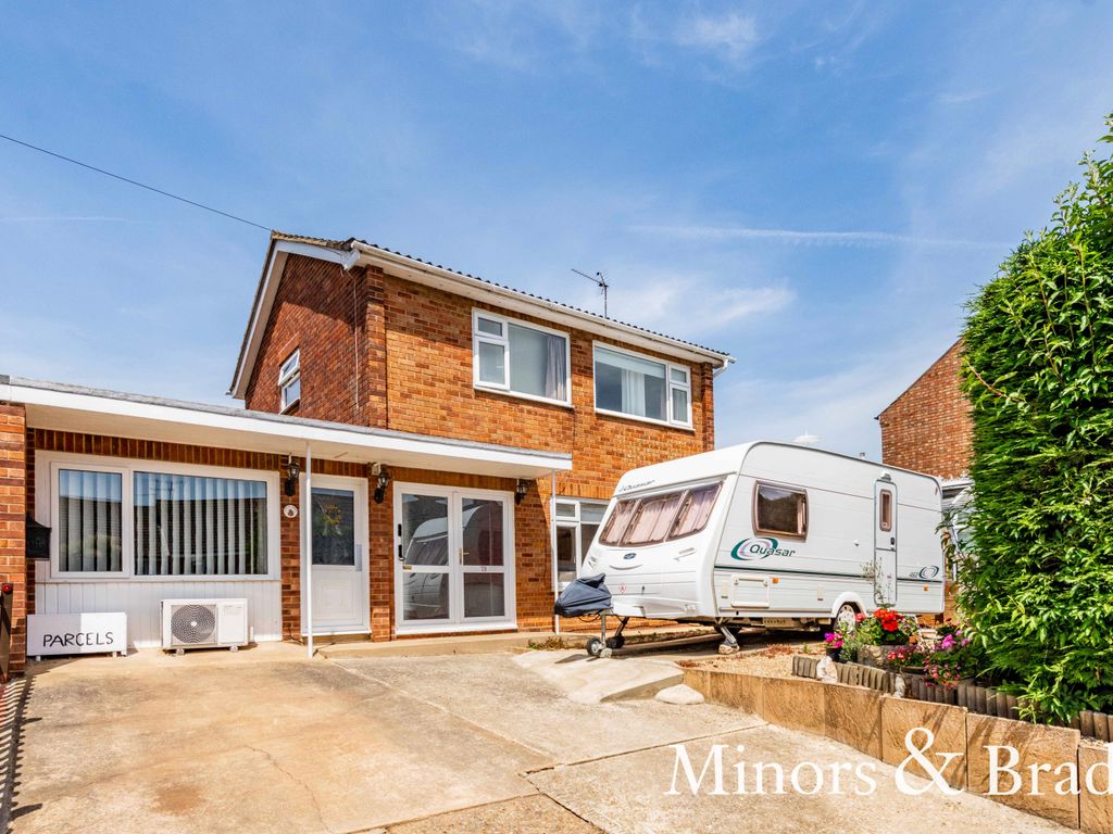 4 bed detached house for sale in Staithe Road, Martham, Great Yarmouth ...