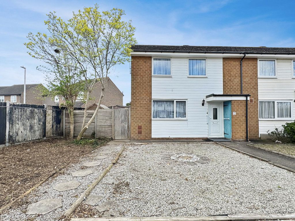 3 Bed End Terrace House For Sale In Holland Close Sheerness Kent Me12