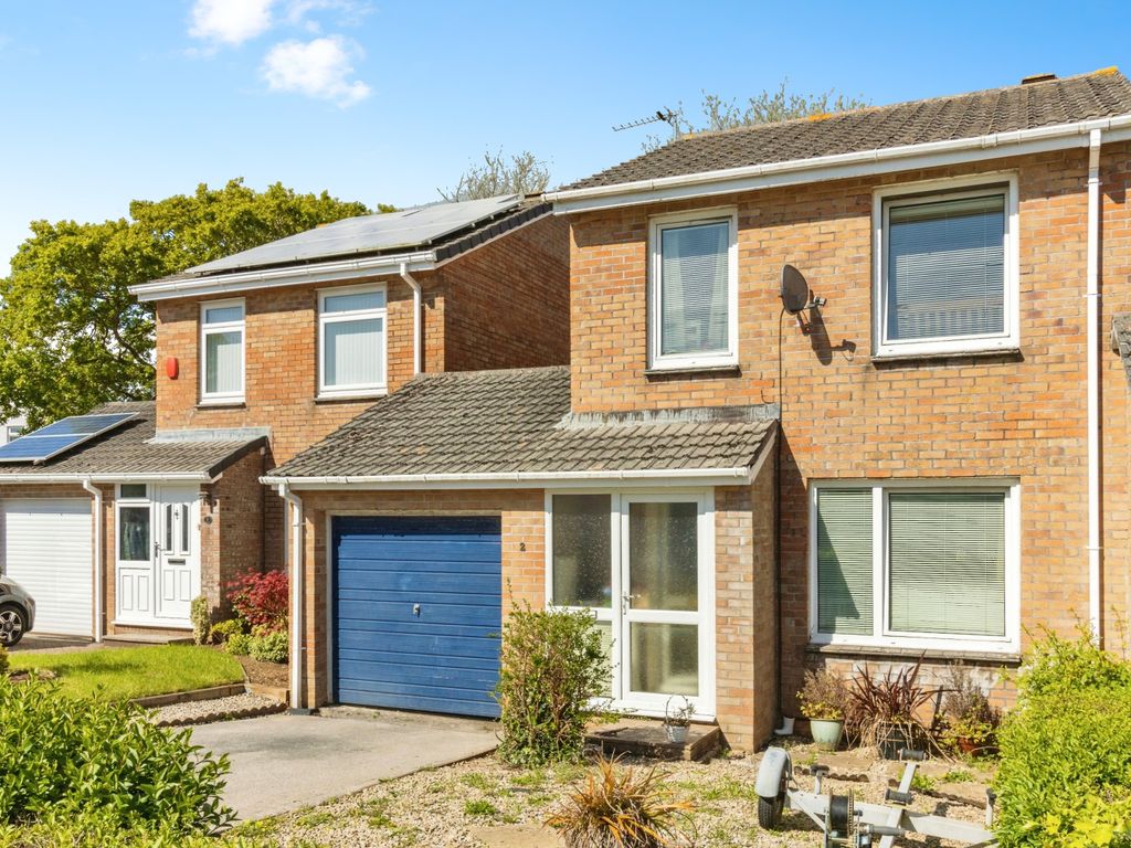 3 Bed Semi Detached House For Sale In Hawks Park Lower Burraton