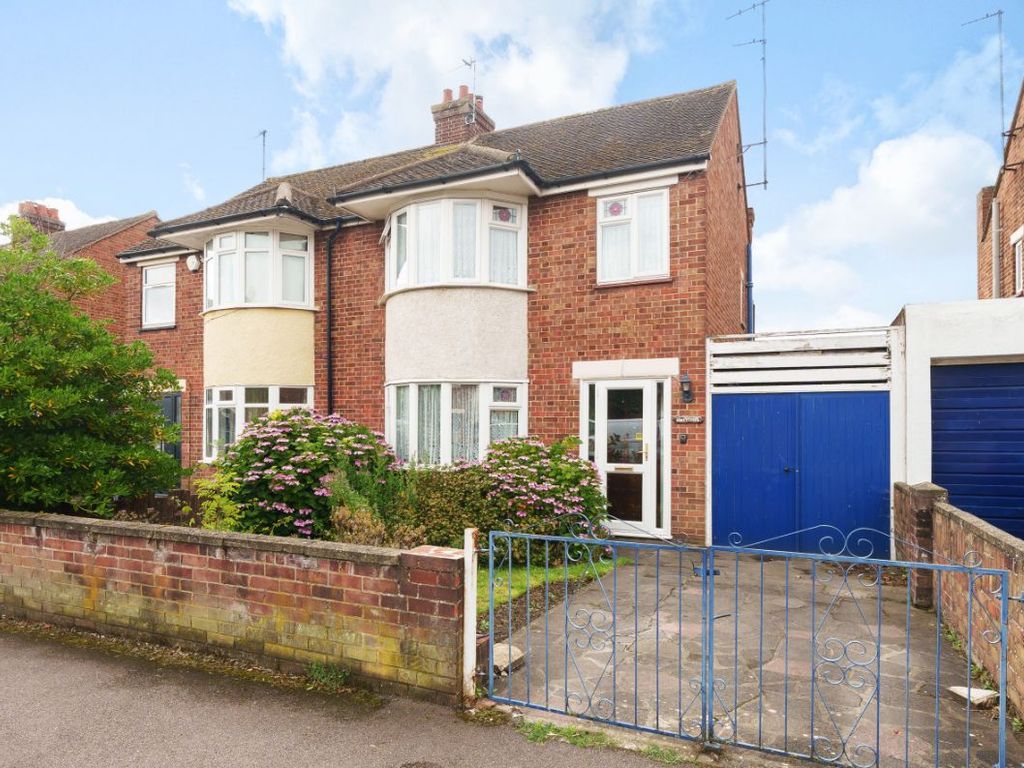 3 Bed Semi Detached House For Sale In Springfield Avenue Kempston