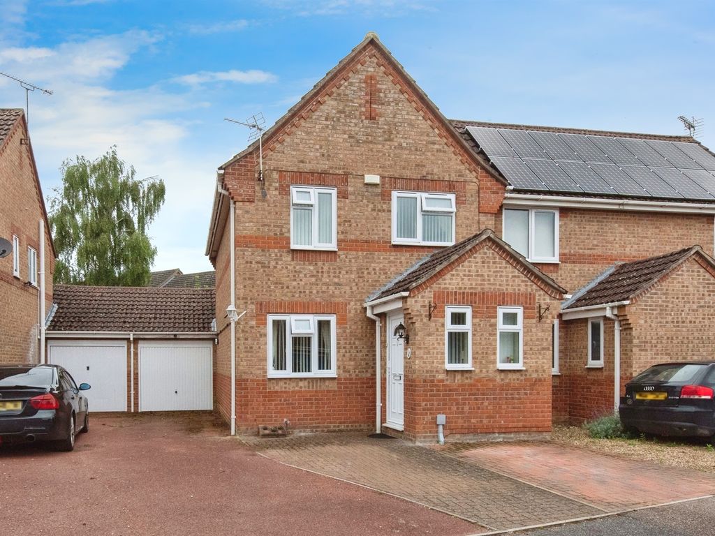 2 bed semi-detached house for sale in Primrose Drive, Brandon IP27, £ ...