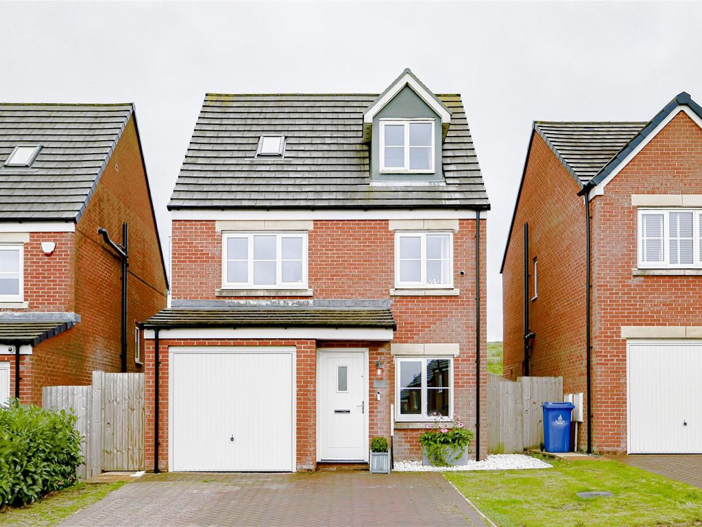 4 bed detached house for sale in Brookview Close, Blackburn BB1 - Zoopla
