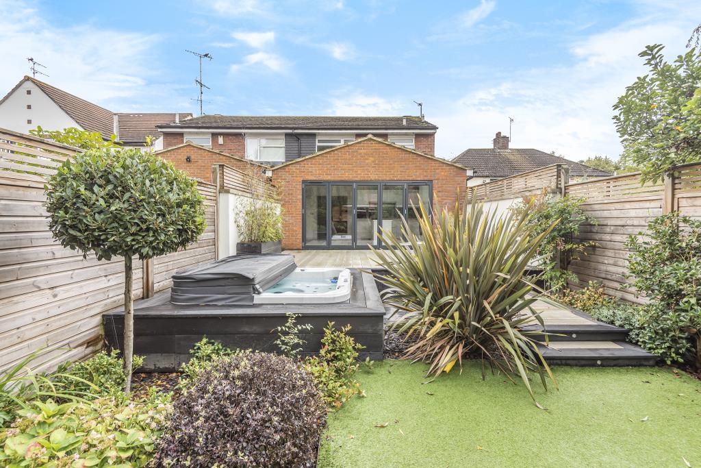 3 Bed Semi Detached House For Sale In Headington Marston Borders