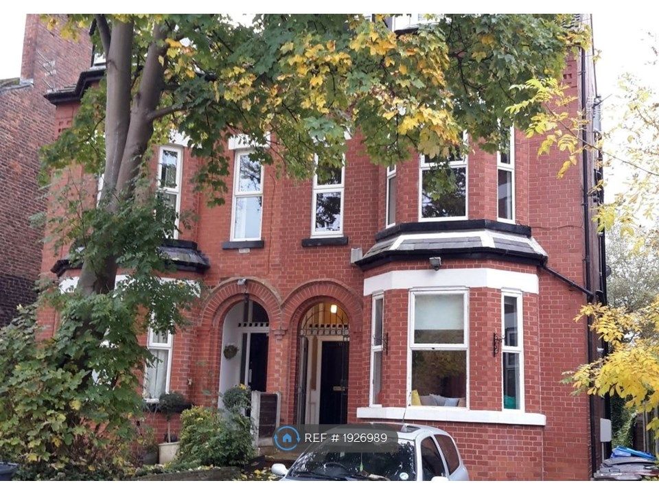 2 bed flat to rent in Brighton Grove, Manchester M14, £1,200 pcm - Zoopla