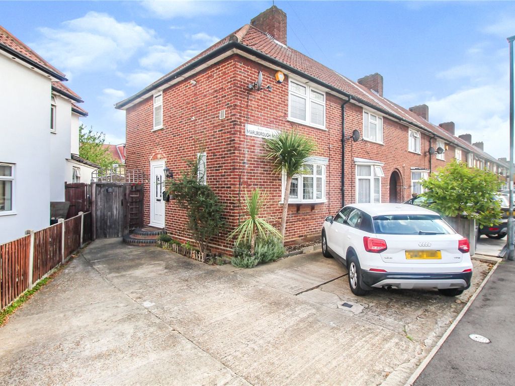 2 Bed End Terrace House To Rent In Marlborough Road Dagenham Essex