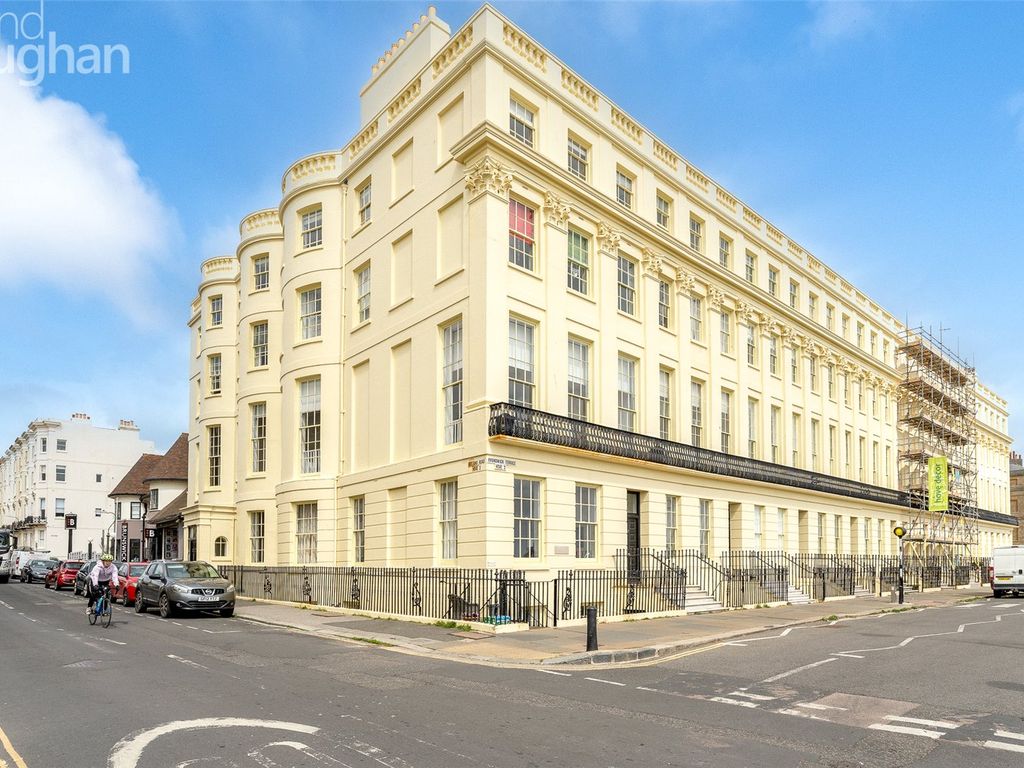 2 bed flat for sale in Brunswick Terrace, Hove BN3 - Zoopla