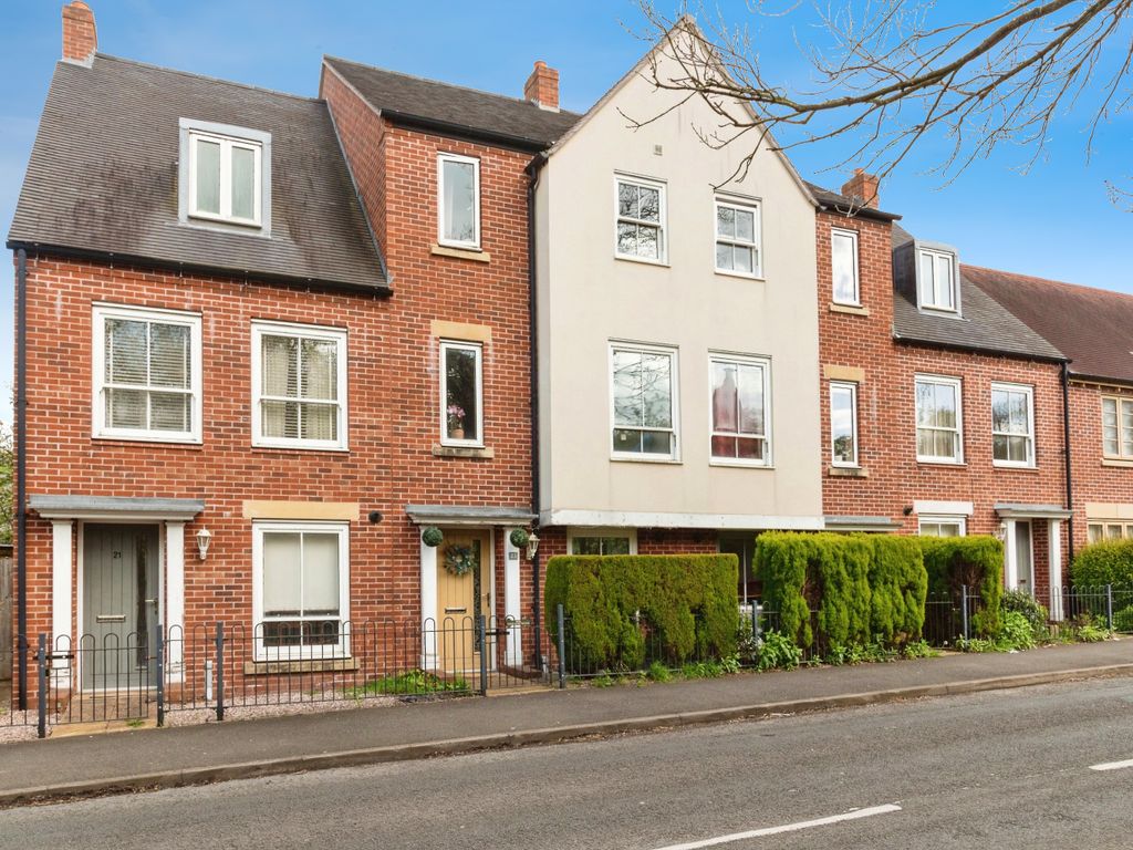 4 bed terraced house for sale in Farm House Road, Lawley Village ...