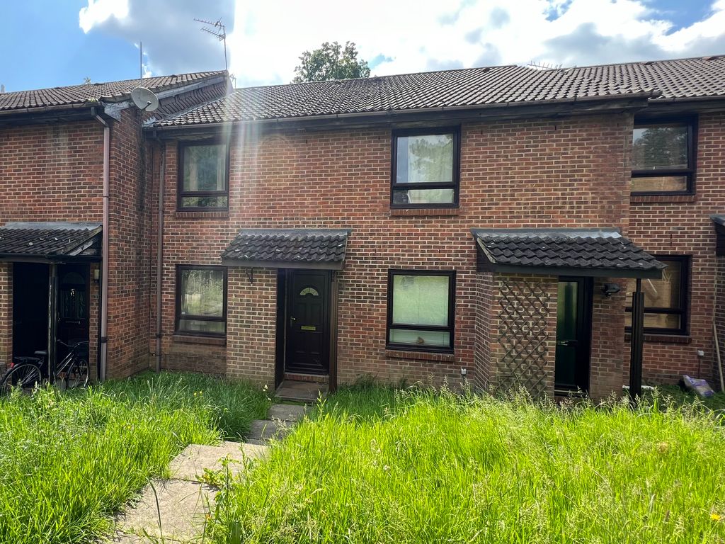 1 bed terraced house to rent in Ardent Close, London SE25, £1,200 pcm ...