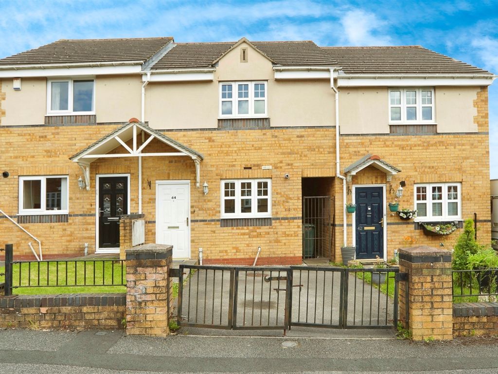 2 bed terraced house for sale in Chelwood Drive, Allerton, Bradford ...