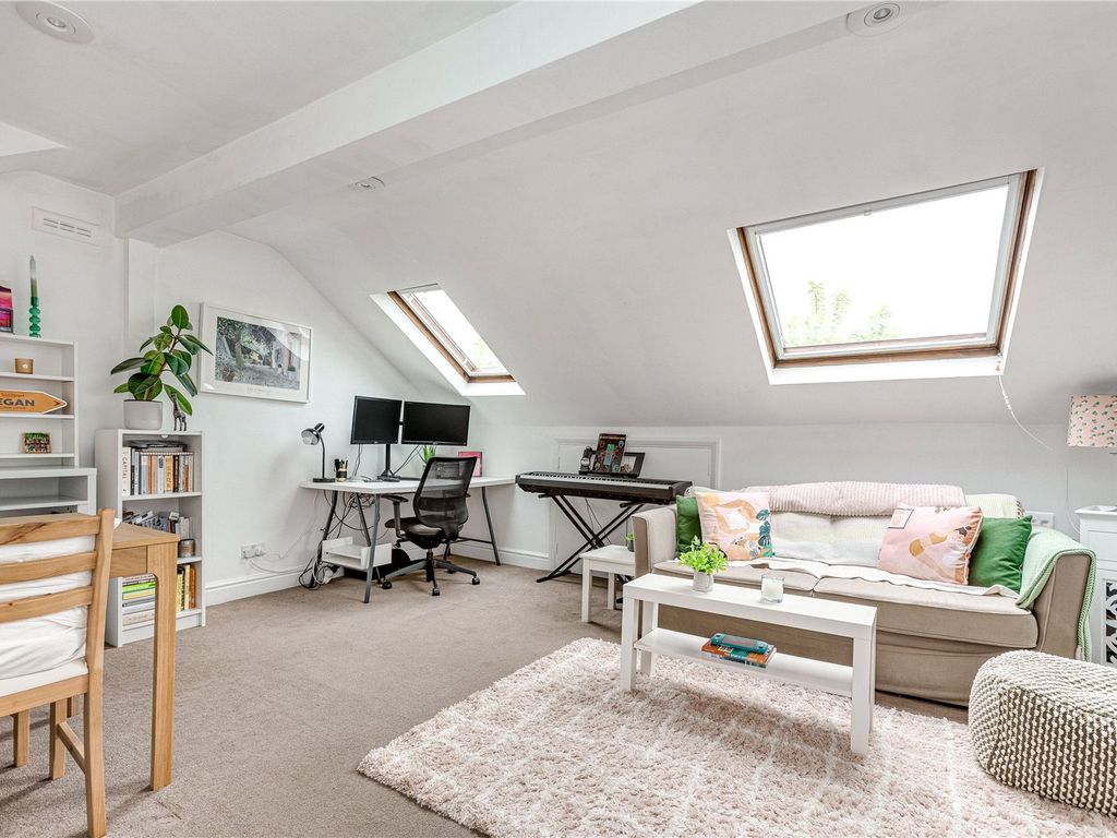 1 bed flat for sale in Stormont Road, London SW11 - Zoopla