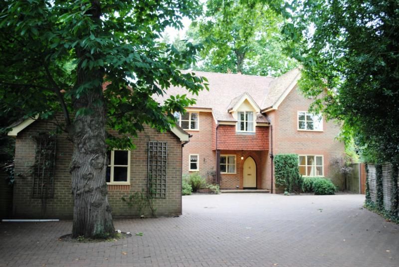 5 bed detached house to rent in The Riding, Woking GU21, £4,950 pcm ...