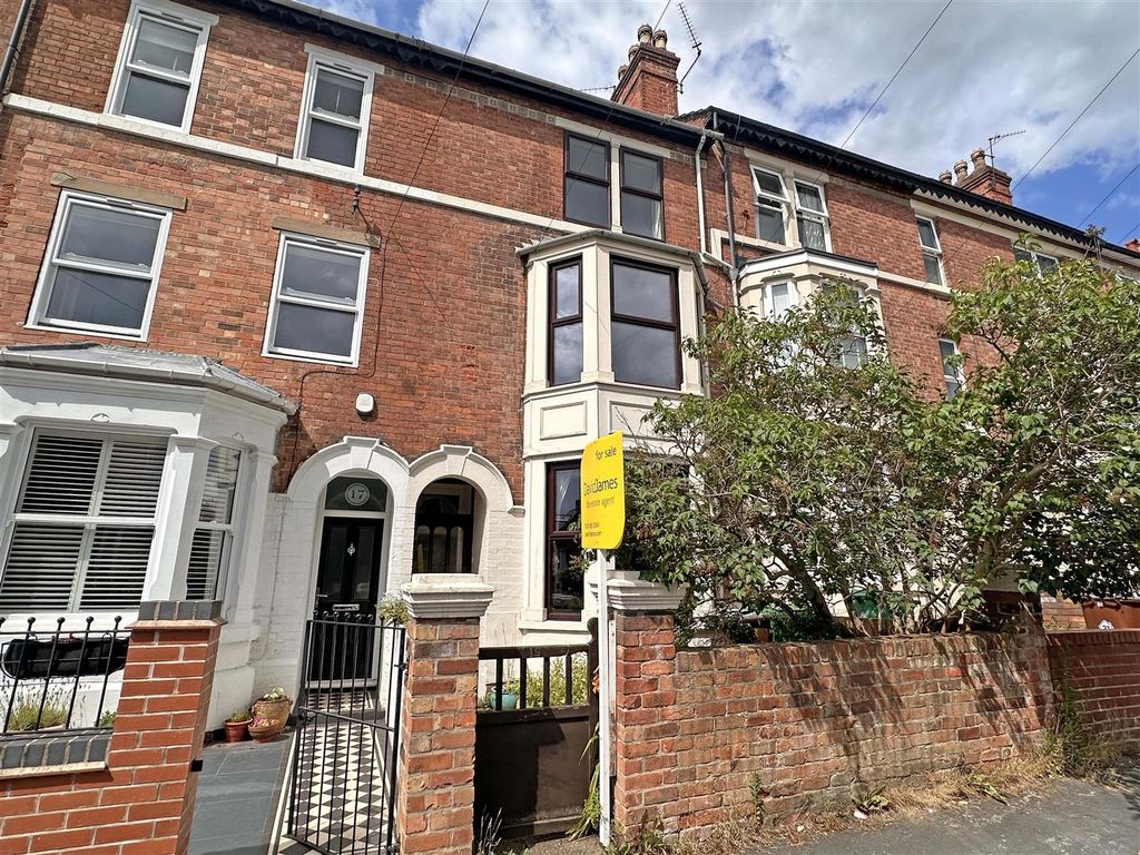 4 bed terraced house for sale in Waldeck Road, Carrington, Nottingham ...