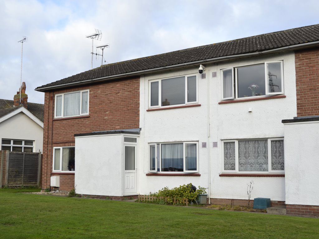 1 bed flat to rent in Elmstead Road, Colchester CO4, £775 pcm - Zoopla